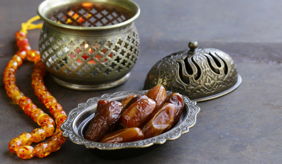 Are Dates Paleo? (Read To Know!) - Paleo Corner